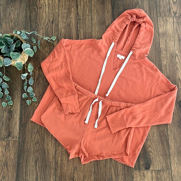 Colsie | Tops | Colsie From Target Sweatshirt And Shorts Lounge Set ...